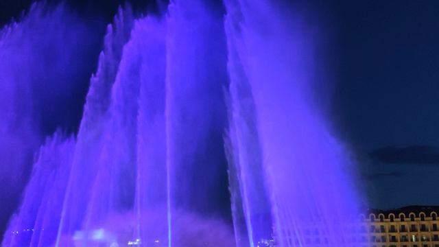 Поющий фонтан в Дербенте. Матушка земля.