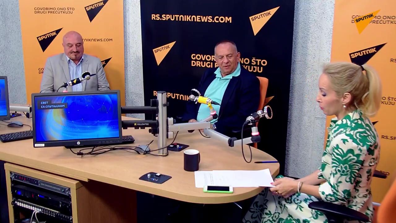 Svet sa Sputnjikom|Zapadu kuca na vrata ruska zima, na istoku zbijaju redove