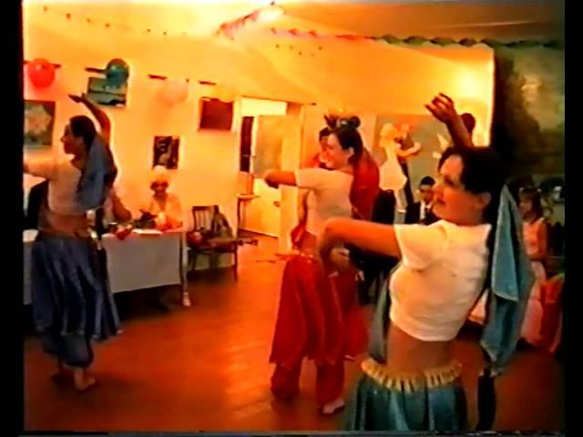 Танец на песню Asha Bhosle из к/ф Такой лжец