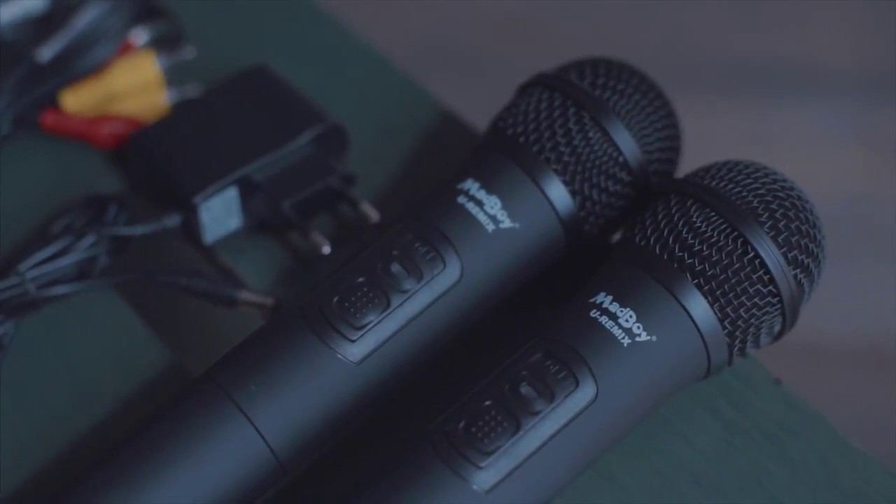 MadBoy U-REMIX караоке плеер с микрофонами