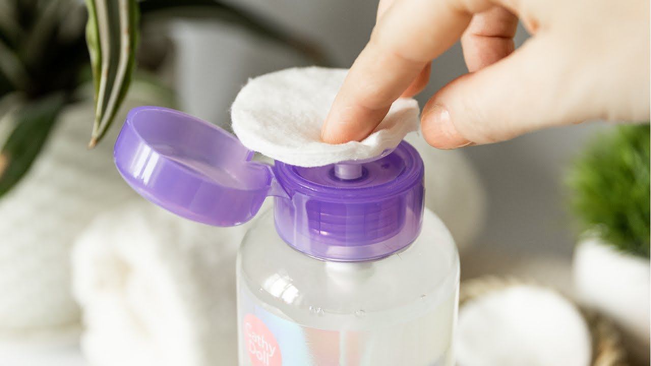 СРЕДСТВО ДВУХФАЗНОЕ Д/СНЯТИЯ МАКИЯЖА С ГИАЛУРОНОВОЙ КИСЛОТОЙ CATHY DOLL