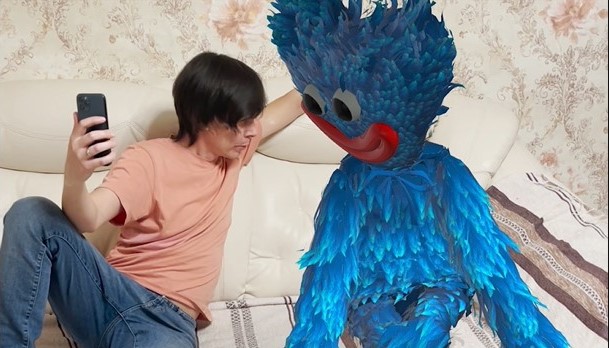 Спас хаги ваги из Poppyplaytime! Настоящий живой говорящий Хагги Вагги рад! #gamelifeshow #SHORTS