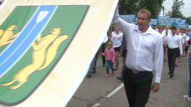 колонна Енисейского района августовская ярмарка 02.08.2014 .AVI