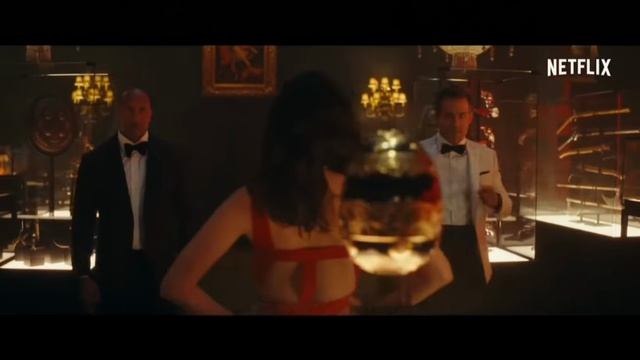 Красное уведомление (2021) . Экшн , комедия , триллер , приключения . США . Трейлер