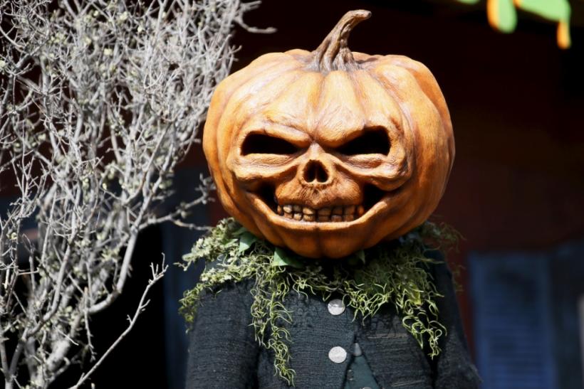 Розыгрыш тыквенного монстра. страшные моменты