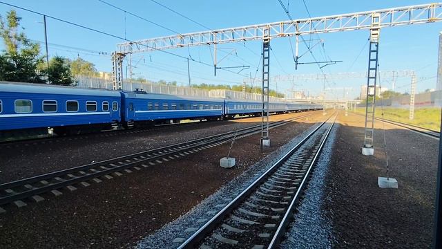 Электровоз ЧС7-239 (ТЧЭ-33) со скорым поездом "Сож" №056Ь Гомель - Москва.