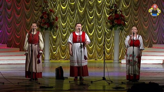 "Я ГАРМОНЩИКА ЛЮБИЛА" Ансамбль "Пташица" в гостях у "Митрофановны". Народный фольклор