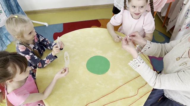 Ручной труд в ДОУ с дошкольниками с ОВЗ. Технологии и практики сотрудничества ДОО и семьи.