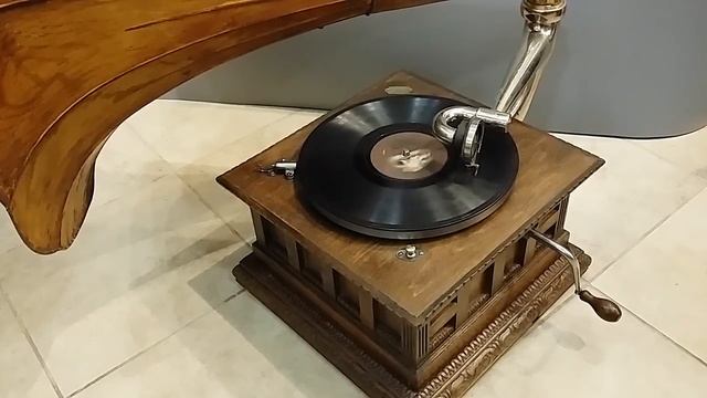 Фрязино Анна Пояркова дуэт.Шумит листва,резвятся дети.mp4