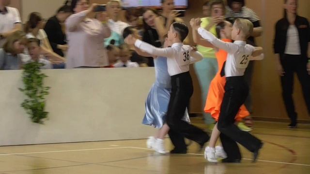 01 - Дети 2 (Е класс) ST (3 танца) 1/2 F