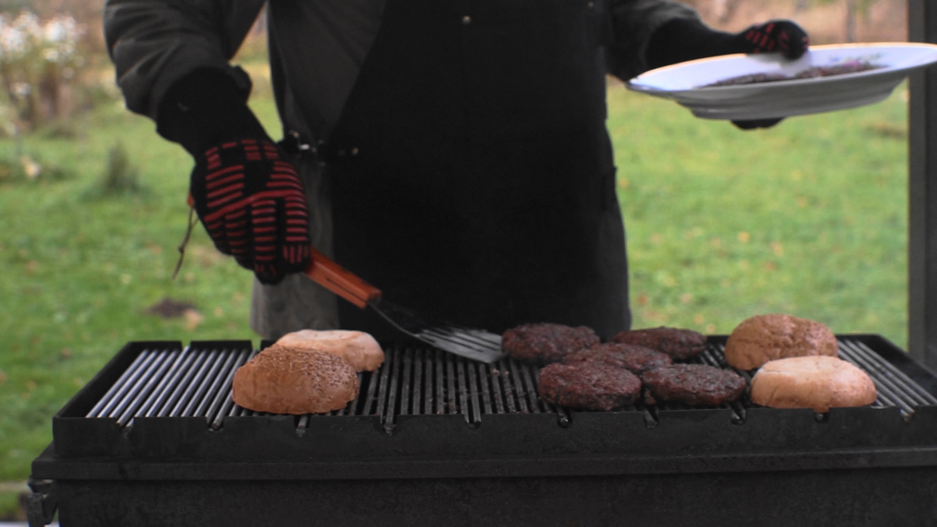 Мятные бургеры. Готовим на угольном гриле.