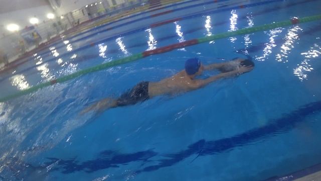 Плаваем "ноги брасс"