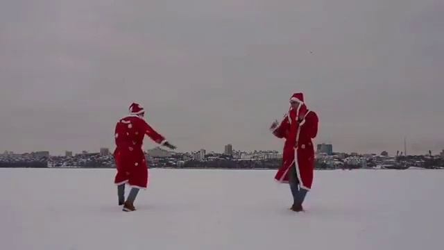 Новогодний танец