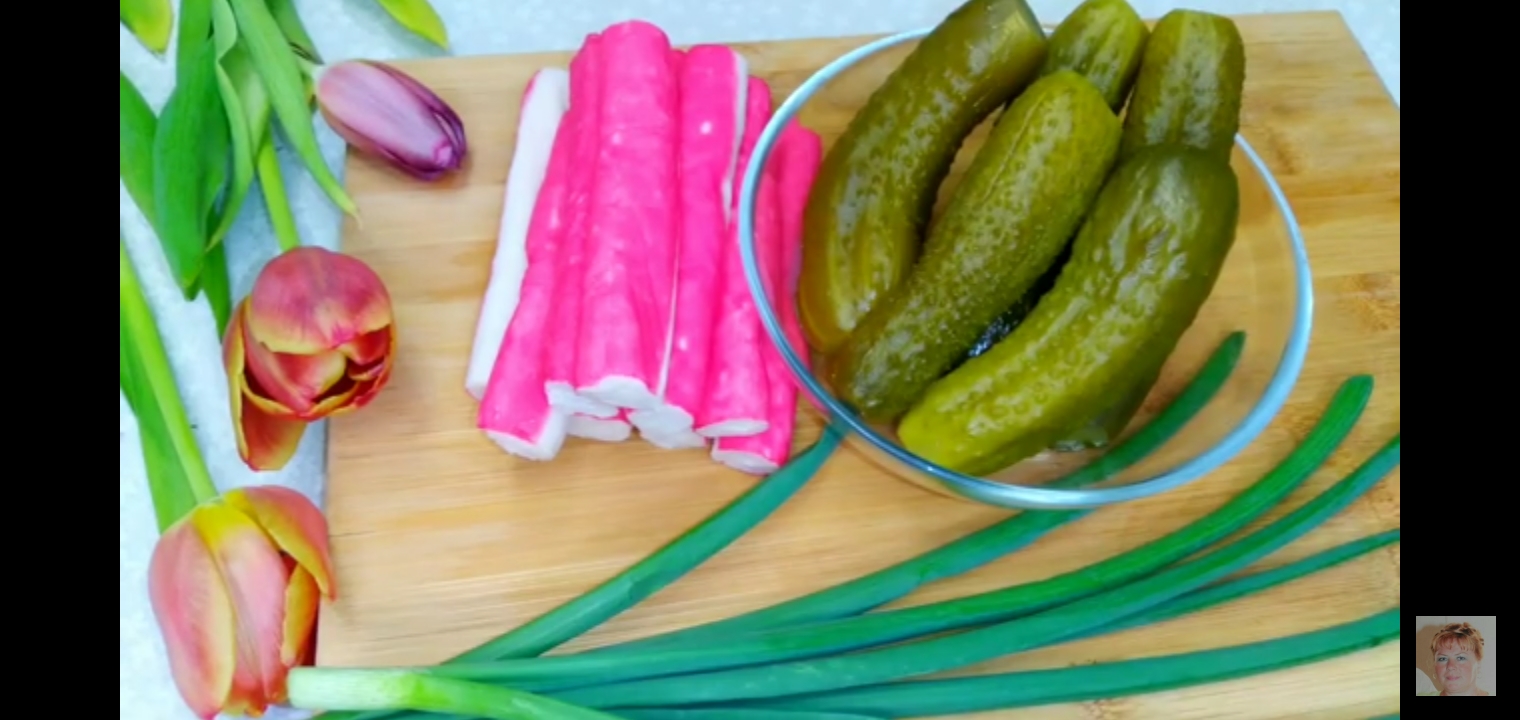 Салат с крабовыми палочками,новый рецепт