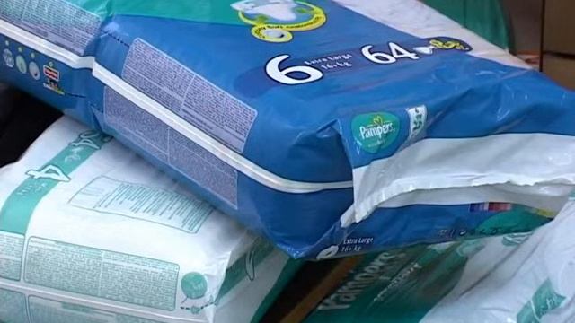 Сбербанк в канун Нового года подарил подарки воспитанникам Дома ребенка. Декабрь 2010 год.