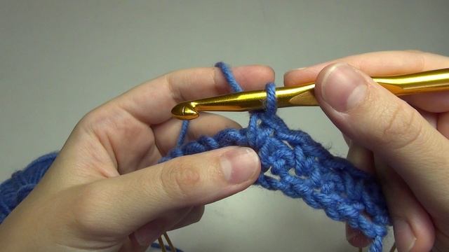 Урок 4.1 ПРАВАЯ РУКА. Чередование столбиков без накида и воздушных петель. Вязание крючком не глядя