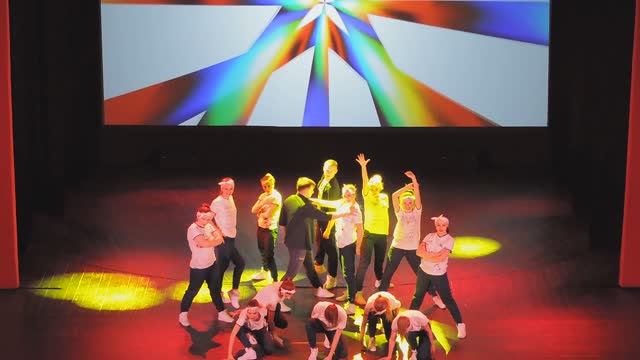 (Гала-концерт) Центр танца «Хамелеон» - «А мы в любовь упали» (2018)