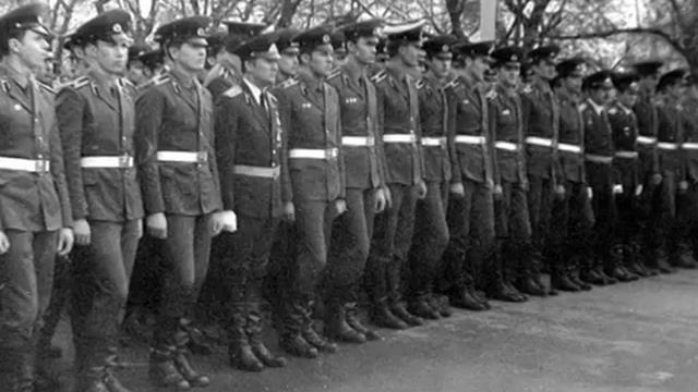 строевой устав ВС СССР.mp4