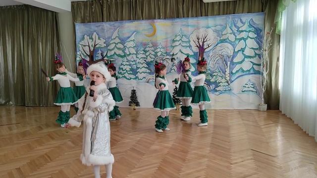 Городской новогодний онлайн- конкурс среди ДОУ  города Сочи "Музыкальный серпантин - 2020".mp4