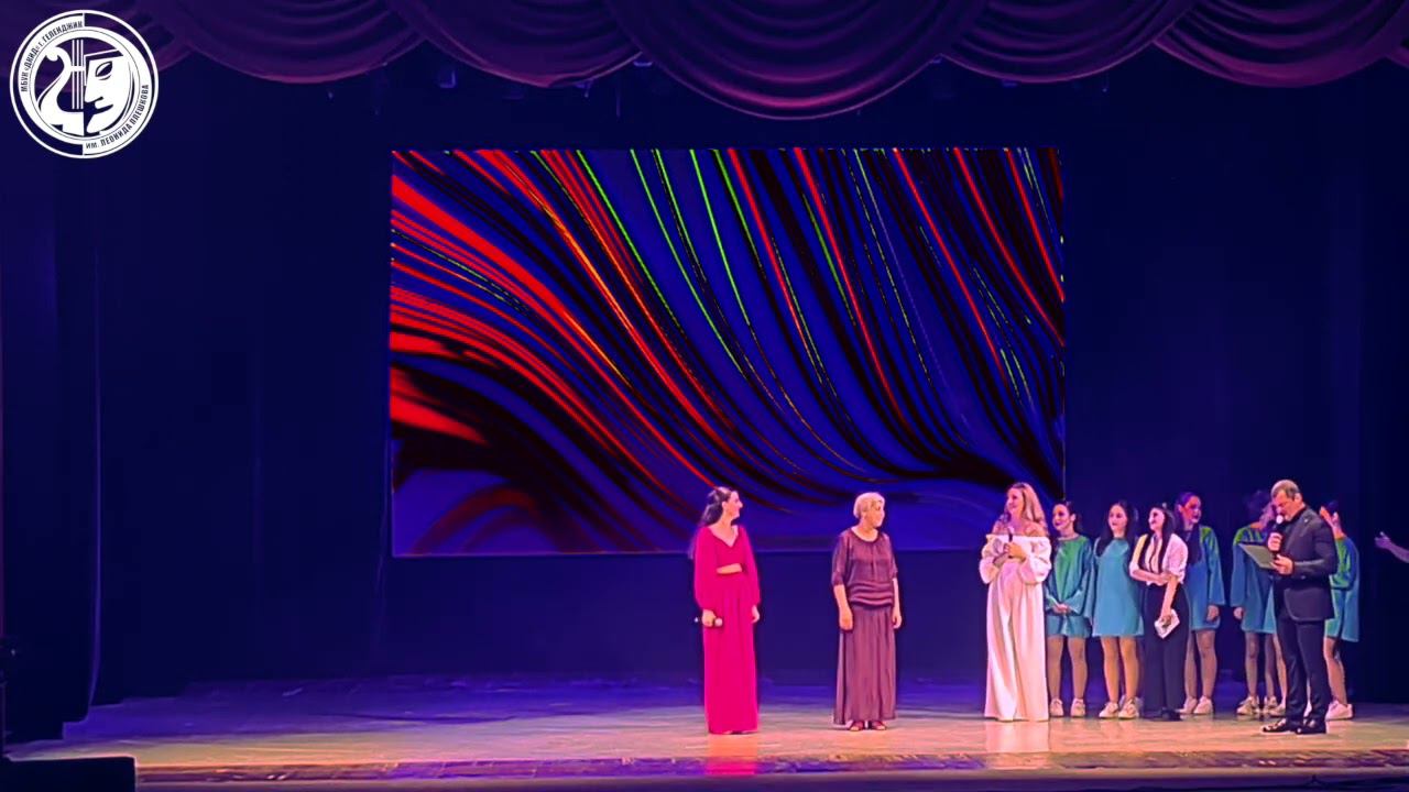 ЯБЛОКО Юлия и Ксения Расторгуевы