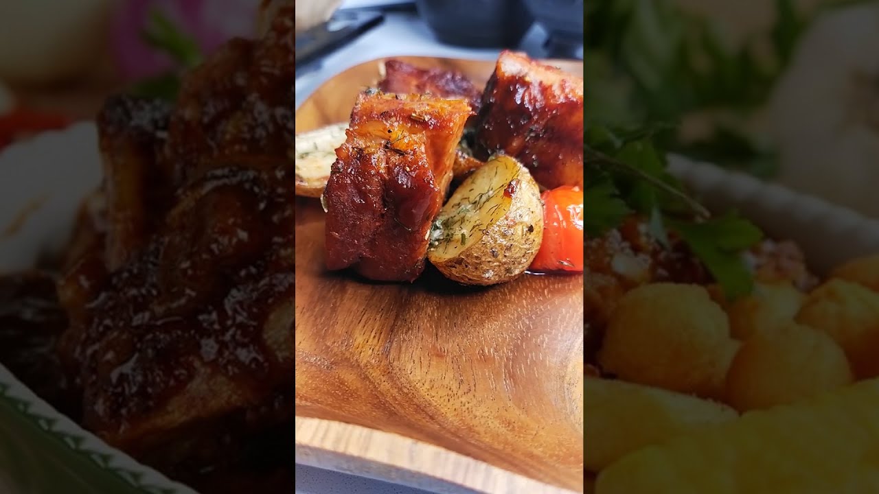 [Не уступают шашлыку! А готовятся в духовке!] Свиные Ребра барбекю с запеченным Картофелем