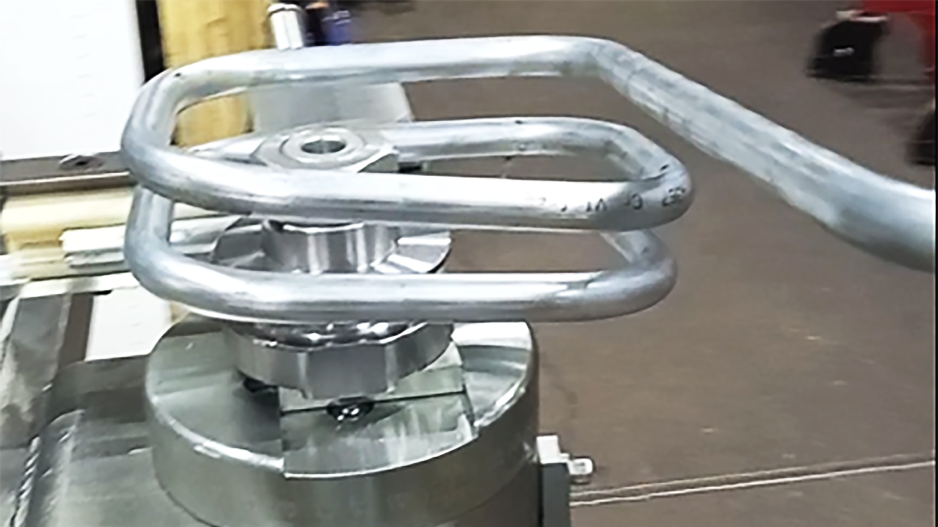 Ручной дорновый трубогиб PARTNER. Гибка квадратной спирали