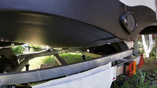 Крепление датчика эхолота Lowrance Elite-7 TI.