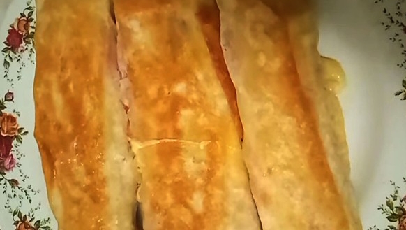 СОСИСКА В ЛАВАШЕ