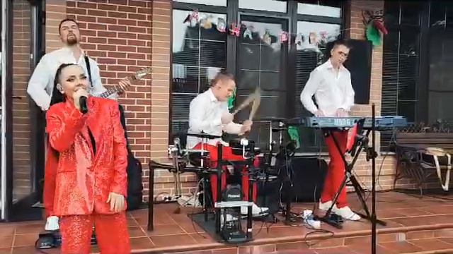 "Позвони" - Музыкальная группа Tes'la (cover на песню DJ SMASH & NIVESTA)