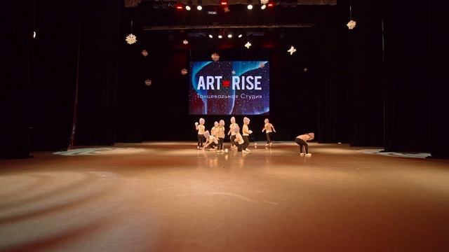 Группа по хореографии (4-6 лет) Ковальчук Руслан "Снежные игры"