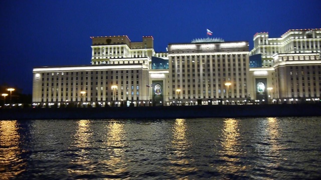 Rifat Gumerov. The Moscow river. 