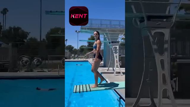 Талантливо падает в воду