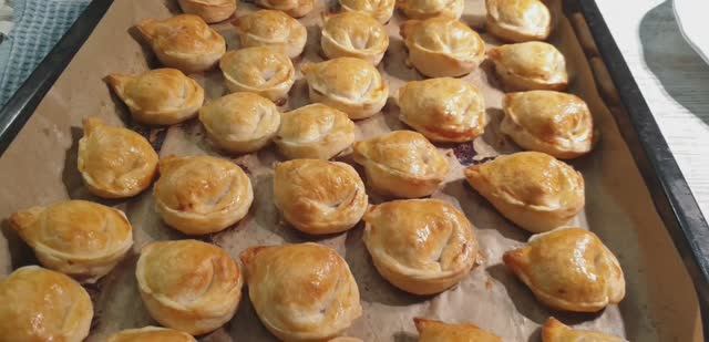 Маленькие пирожки