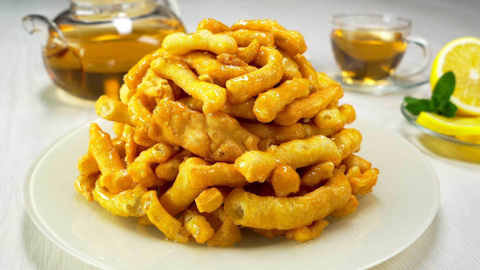 Приготовить татарское национальное блюдо чак-чак в домашних условиях