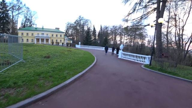 Влог: Приехали в Москву / Усадьба Ленинские горки / Киногородок