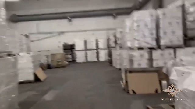 Сотрудниками МВД России пресечено нелегальное производство и сбыт алкогольной продукции