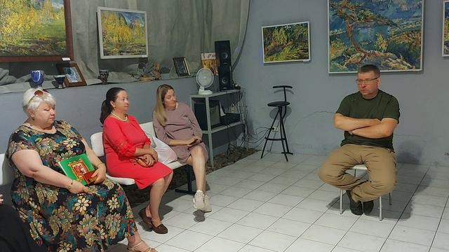 Творческая встреча с талантливым художником Ильёй Золотухиным, организованная совместно с Поэт Кафе