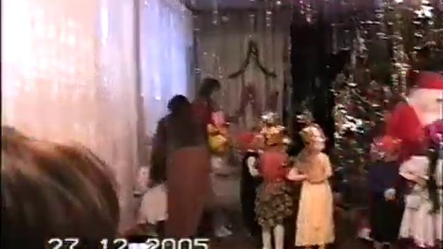 Женя 2005-12-27 ёлка