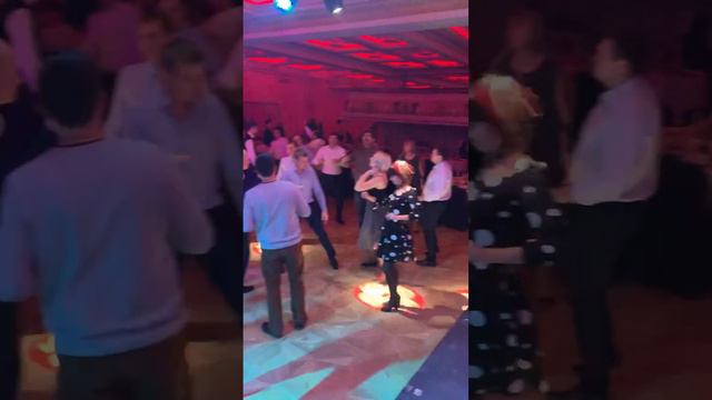 Экспонат (на лабутенах)