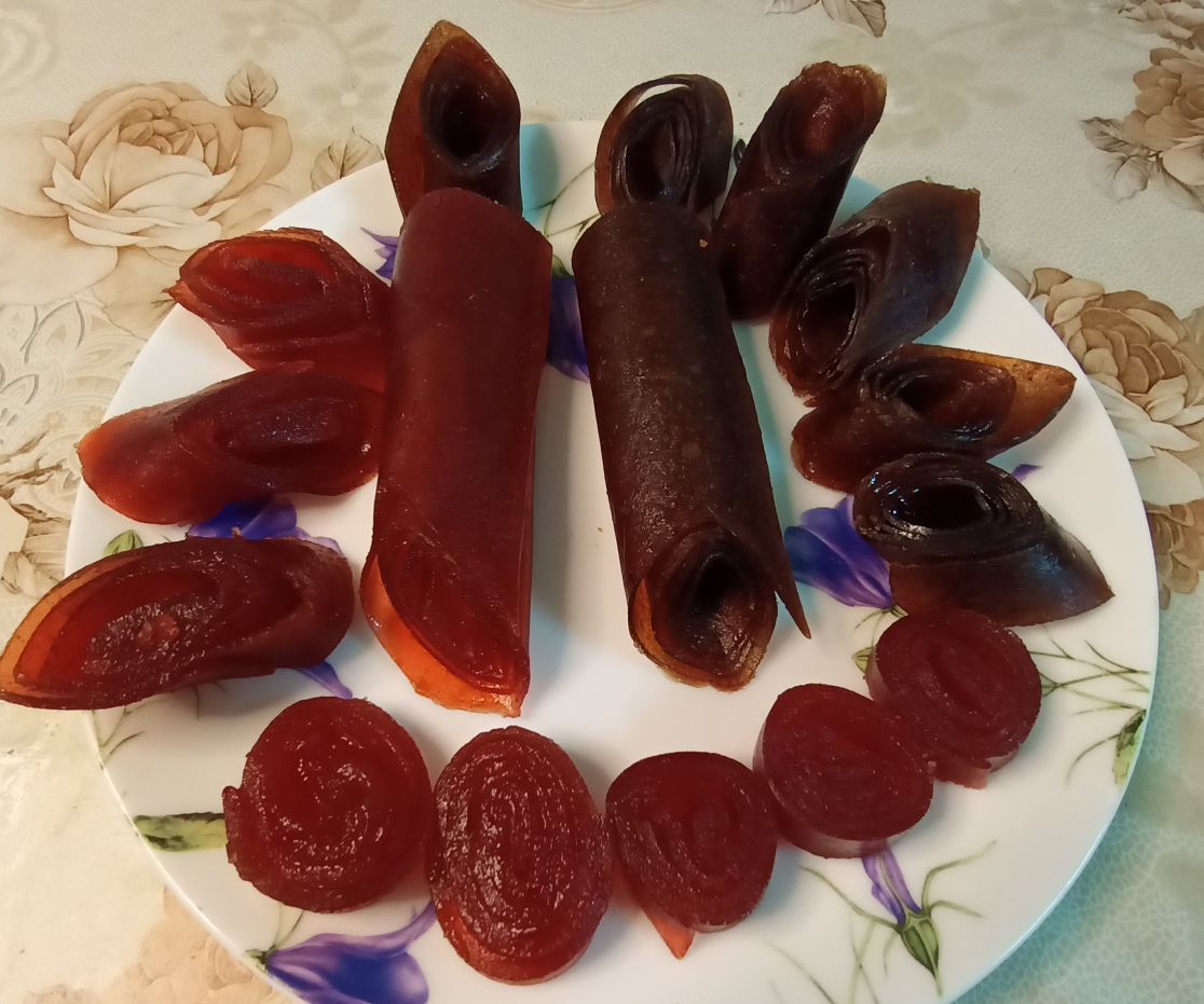 Пастила в сушилке из смородины и сливы с яблочным пюре. Заготовка на зиму.