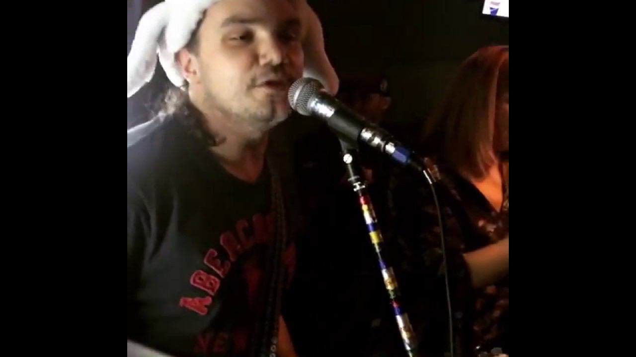 Балалайка Black or White в Патрик-пабе