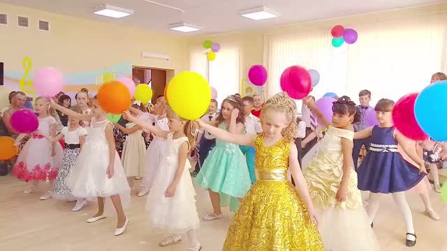 Выпускной праздник у детей в детском саду ~ До свидания детский сад ~ Здравствуй школа !