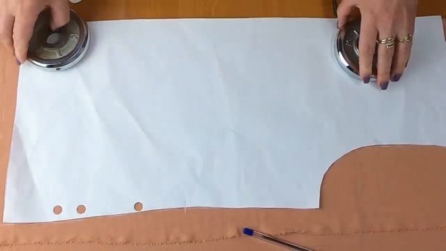 Раскрой нарядной блузы с воланом. Пошаговый мастер класс.mp4