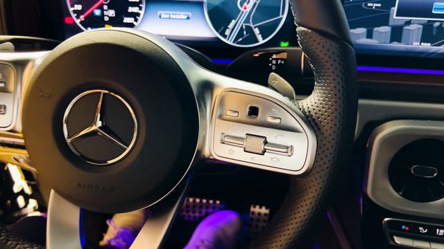 Mercedes G-Class (2022) - Luxury Large SUV