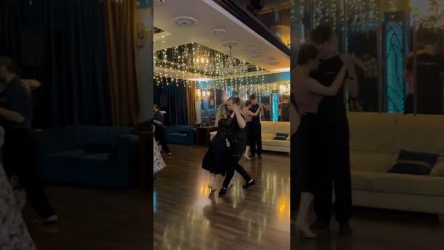 Макс Извеков Катерина Зак. Танцуют на милонге аргентинского танго "Мансарда"