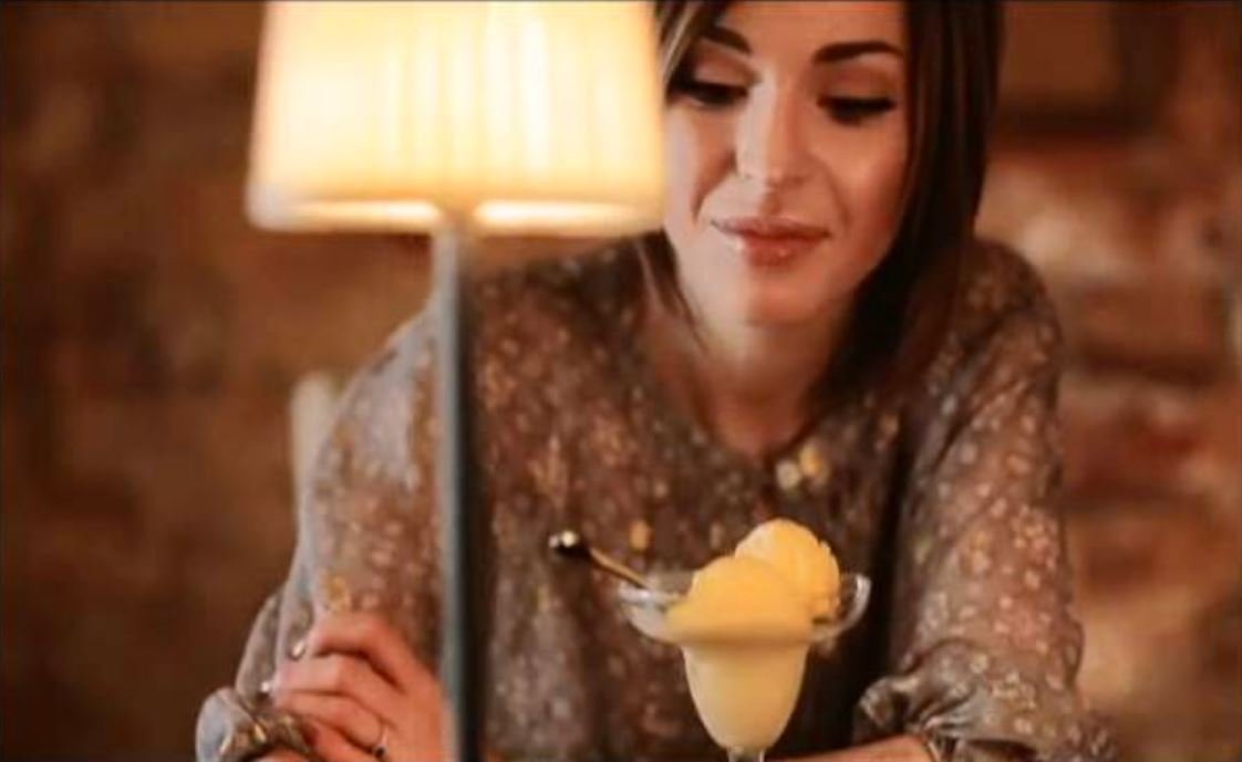 Алексей Чумаков - Тут и там (Официальное видео 2012)