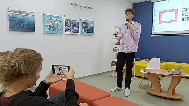 Никита Краснов исполняет песню Григория Лепса "Закололо сердце"