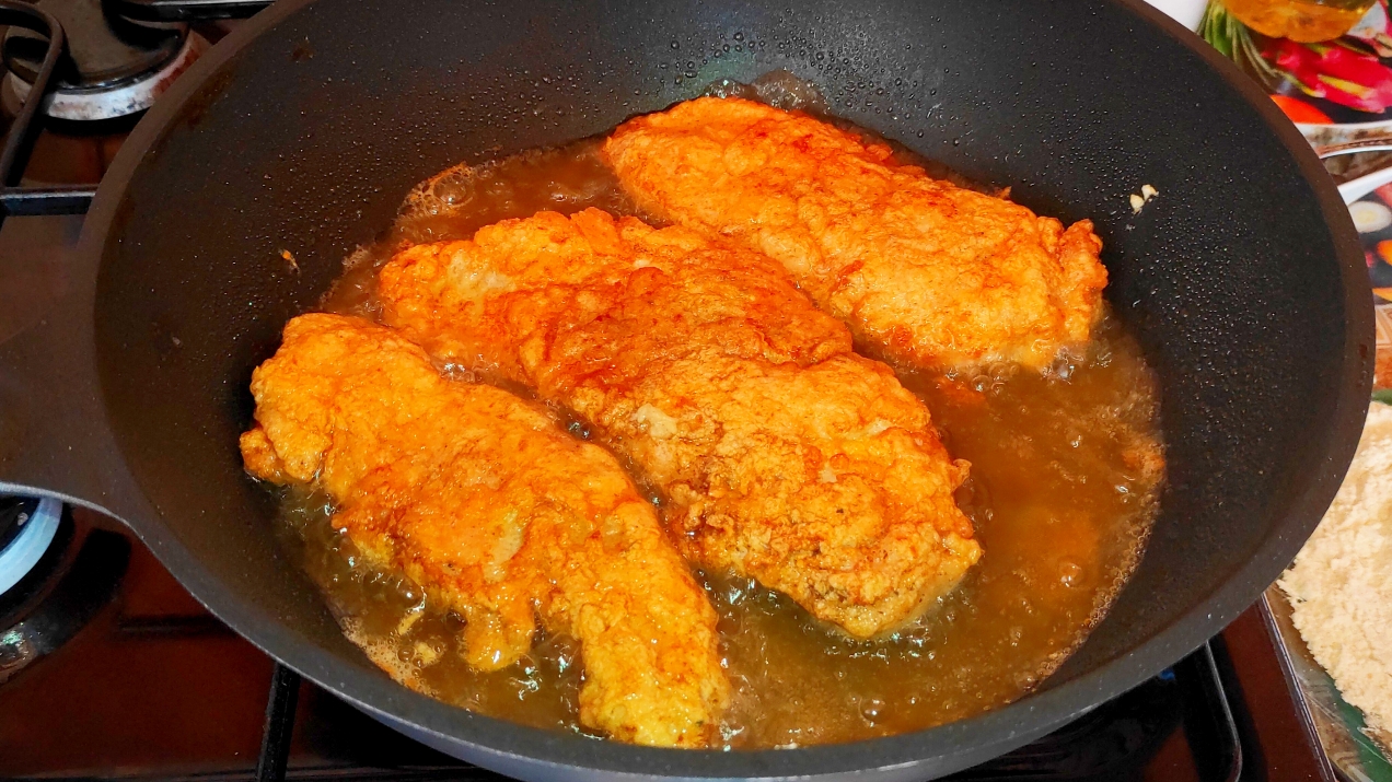 Нежные куриные отбивные в кукурузной муке за 5 минут 😋