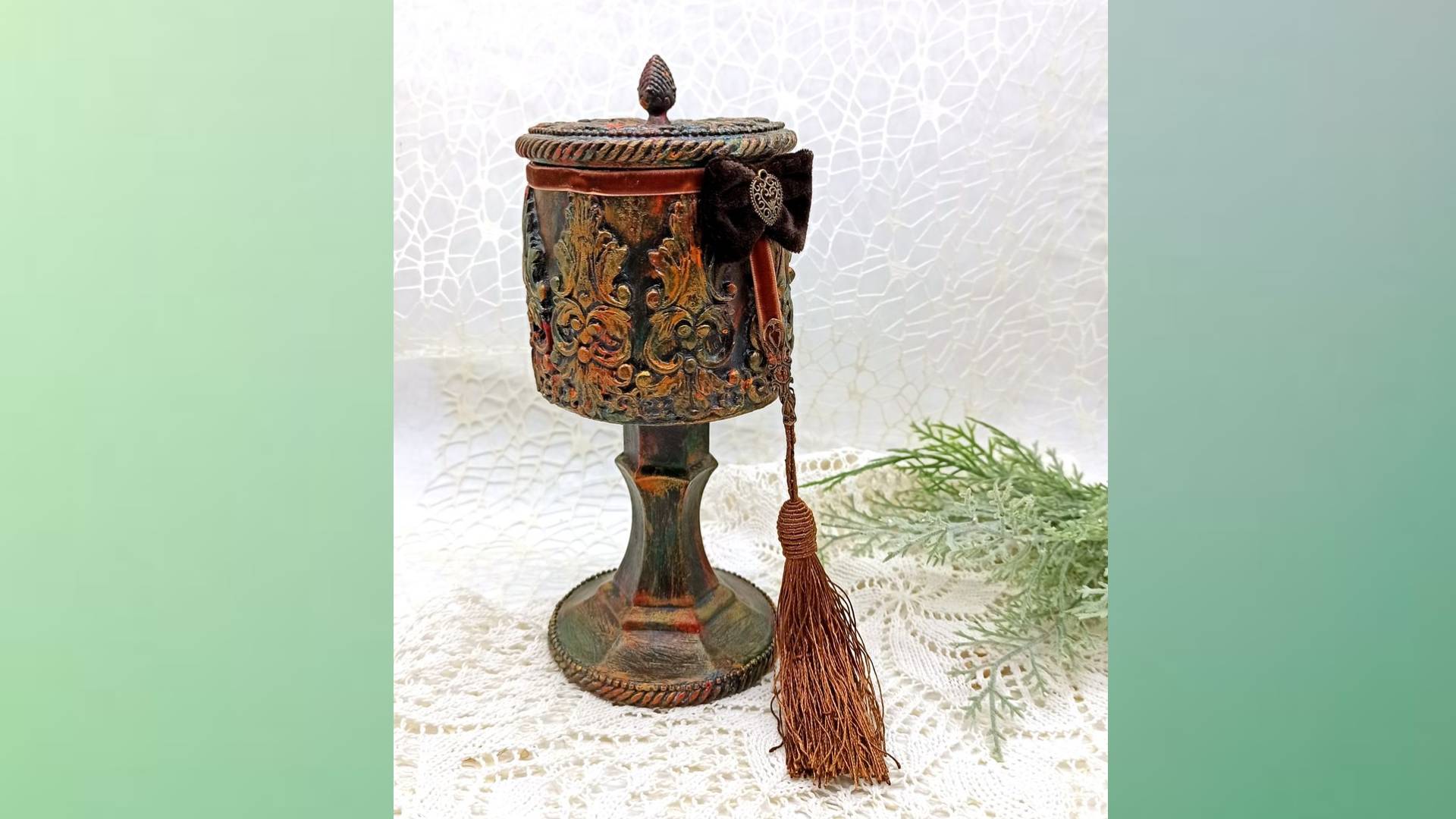 Шкатулка для украшений