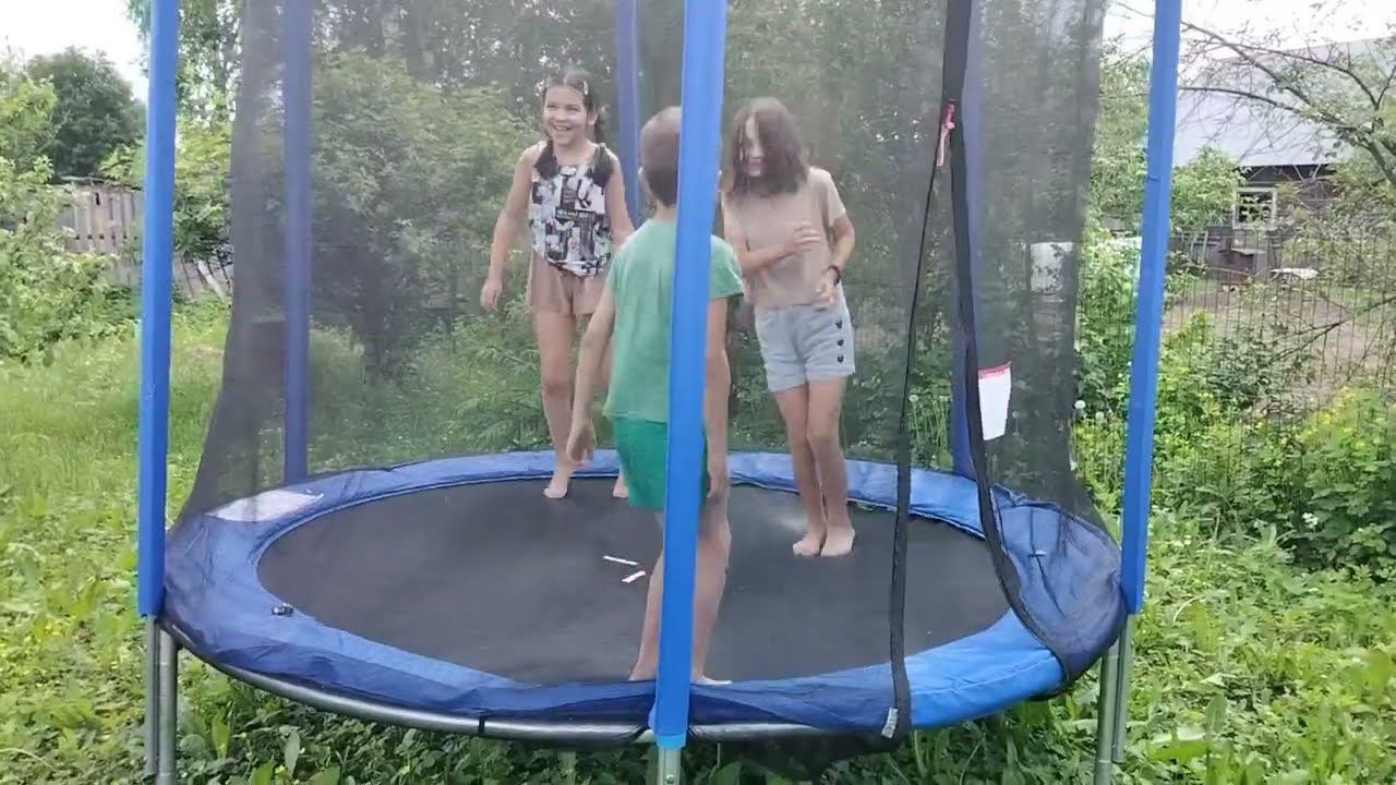 Кто мы и зачем мы решили завести YouTube канал?